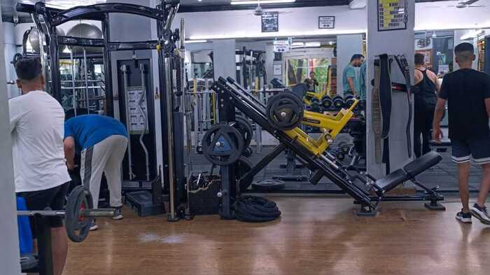 Deep Gym South Extension Part 1 in Delhi | FITPASS
